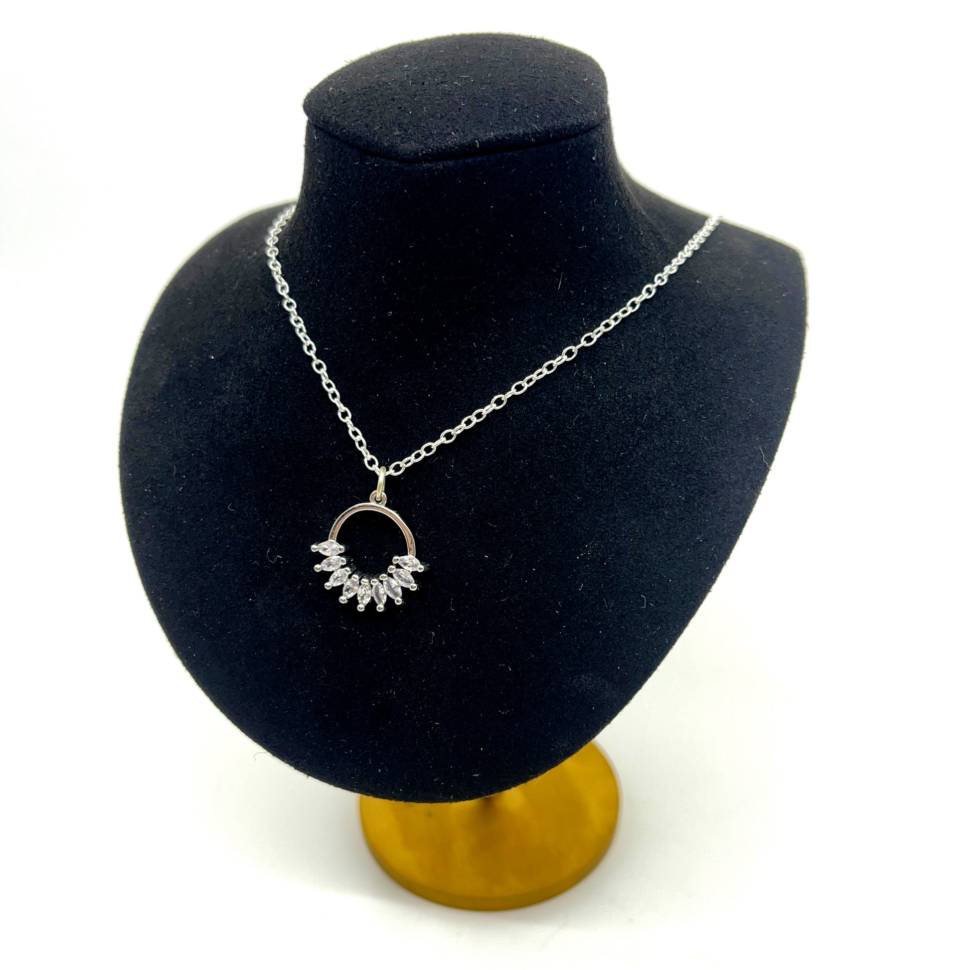 The Alexis Day Collar - Sterling Silver – Restrained Grace